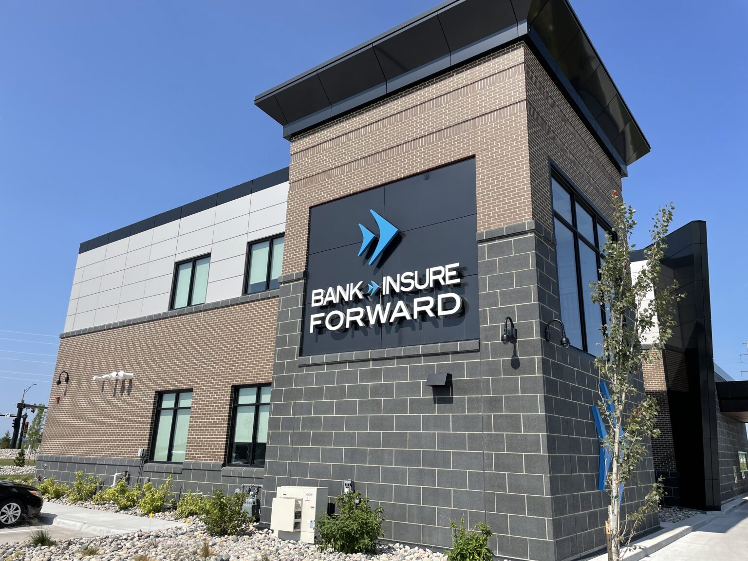 Bank Forward - Laminators Inc.