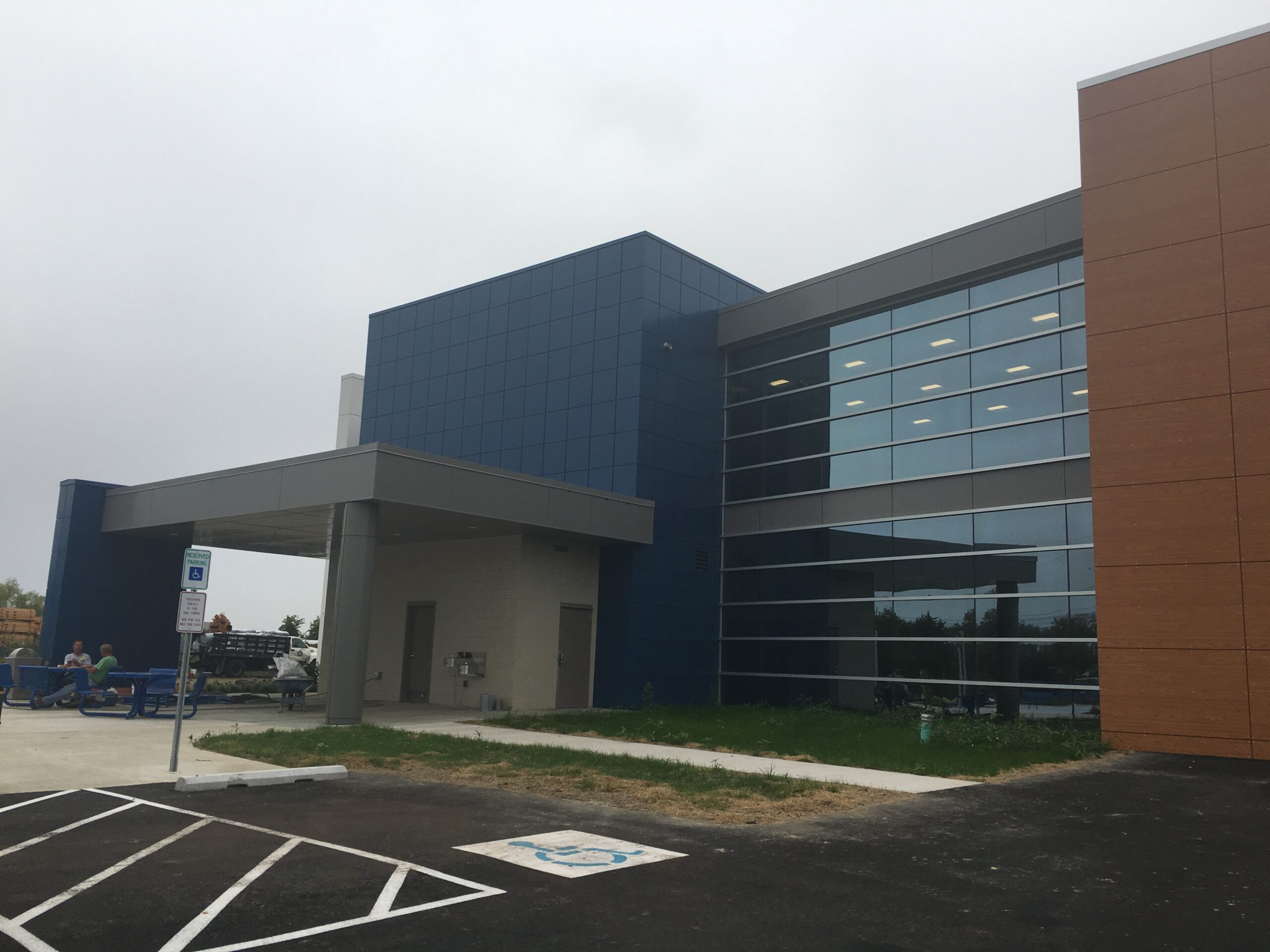 Montgomery Township Municipal Building - Laminators Inc.