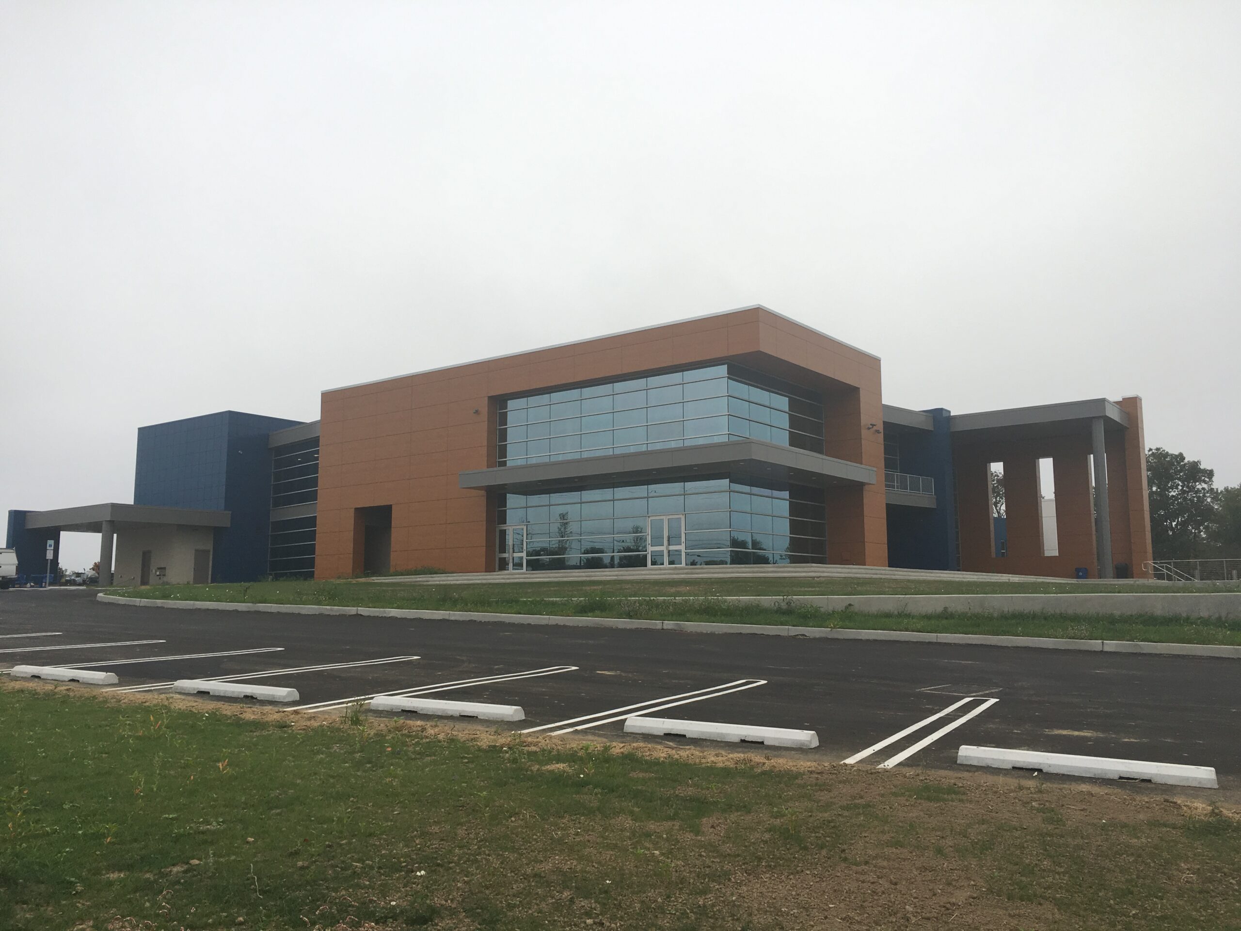 Montgomery Township Municipal Building - Laminators Inc.