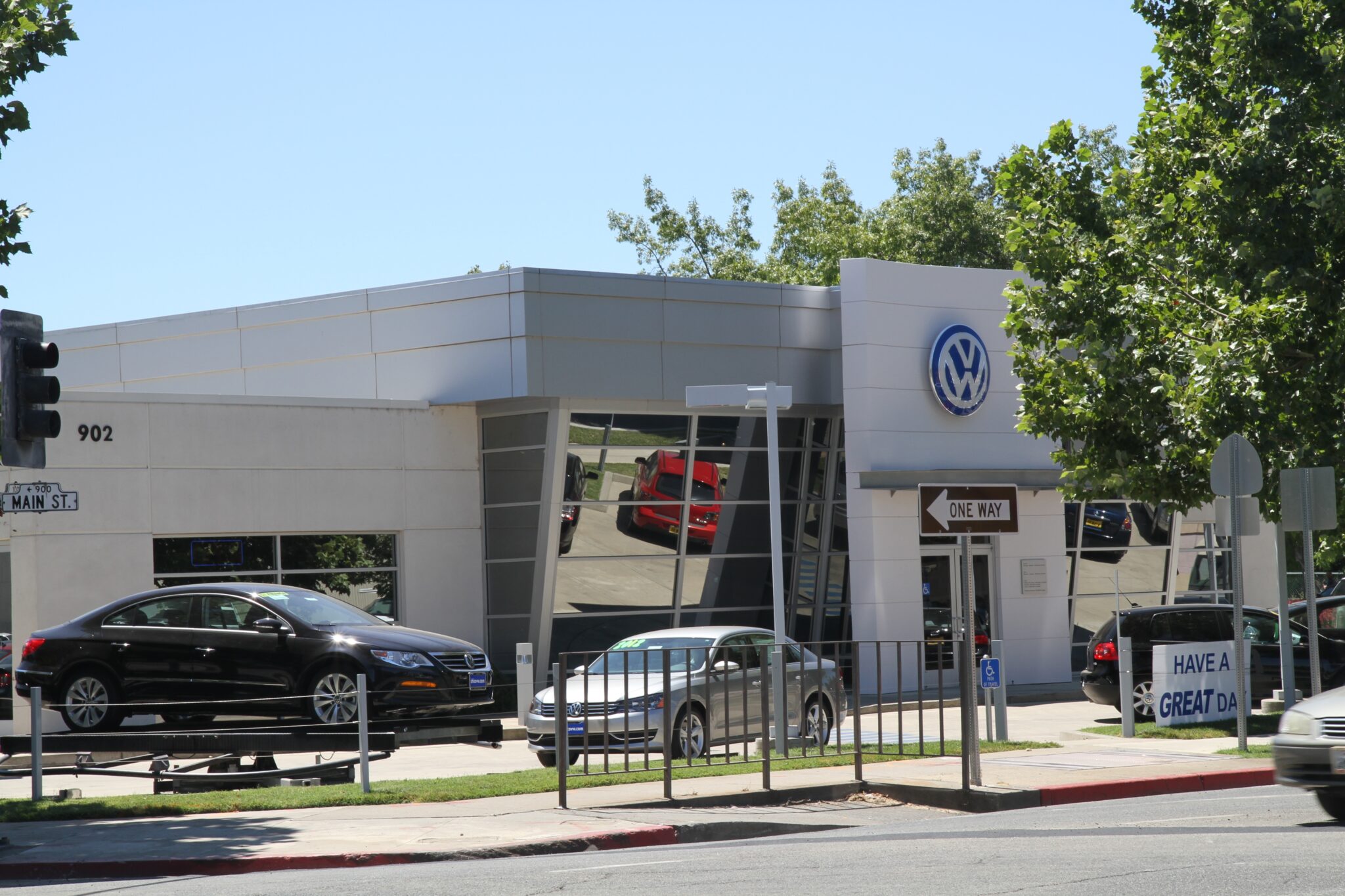 Chico VW - Laminators Inc.