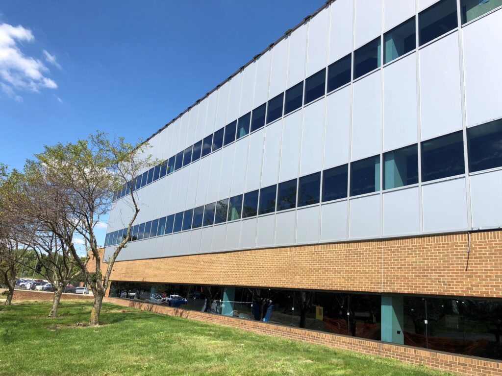 Ford Rotunda - Laminators Inc.