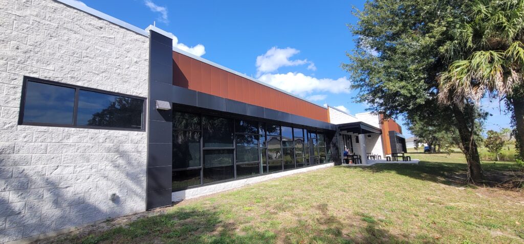 St. Johns River Water Management District Building - Laminators Inc.